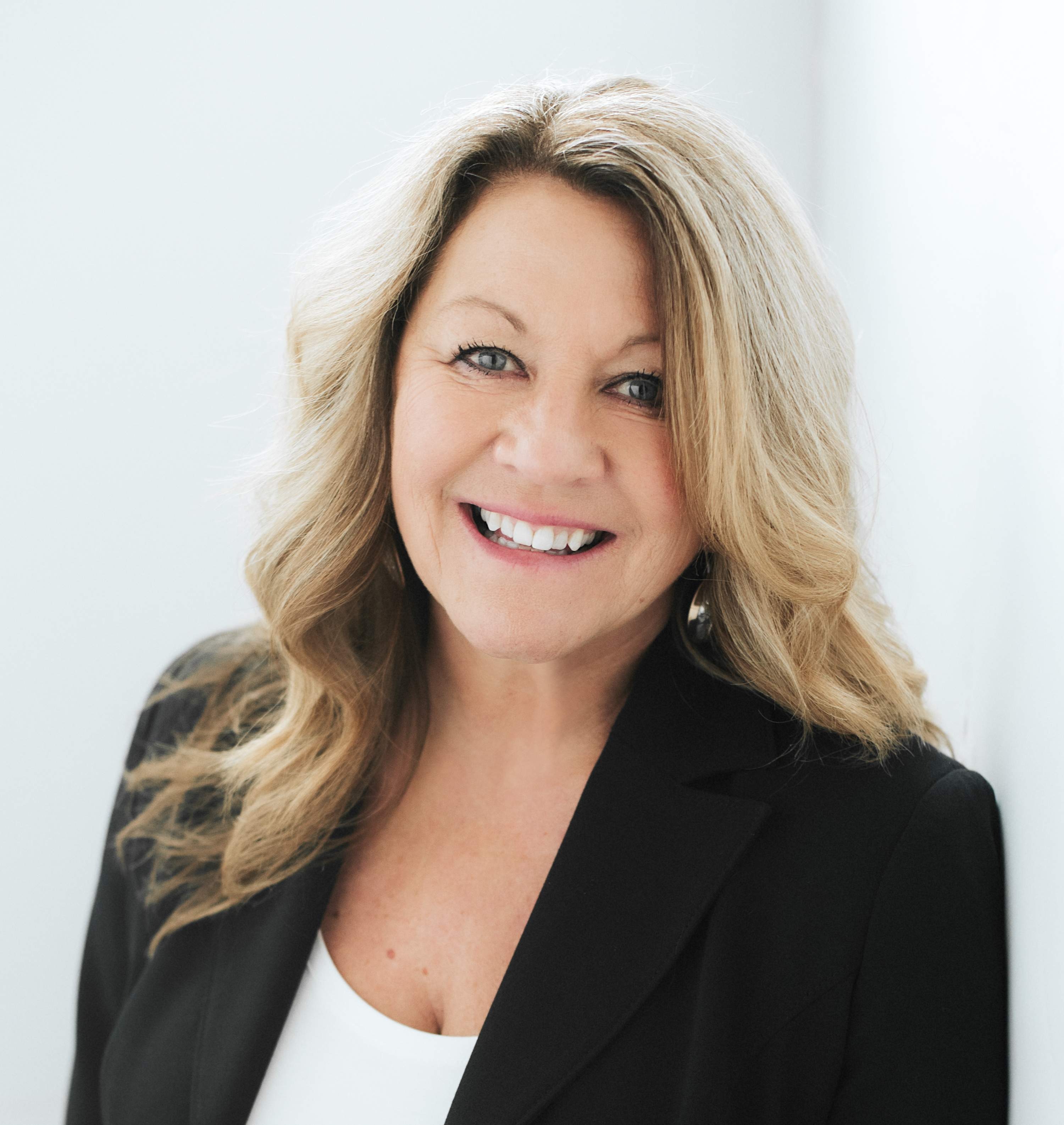 Karen J Weber | Customer Service Comes First!